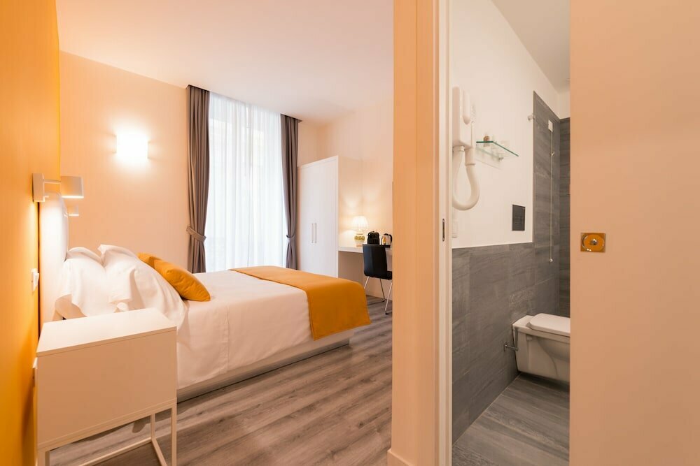 Otel Napoliving, Napoli, foto