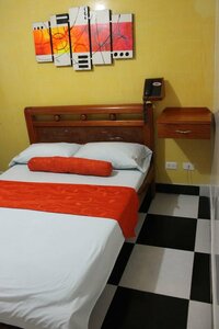 Hotel San Rey (Santander, Municipio de Bucaramanga, Carrera 17, 55-13), otel  Bucaramanga'dan