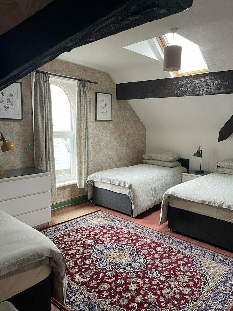 Otel Chimneys Guest House, Blackburn, foto