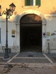 Dimora Spina in Centro (Molise, Campobasso, Piazza Vittorio Emanuele II, 5), otel  Campobasso'dan