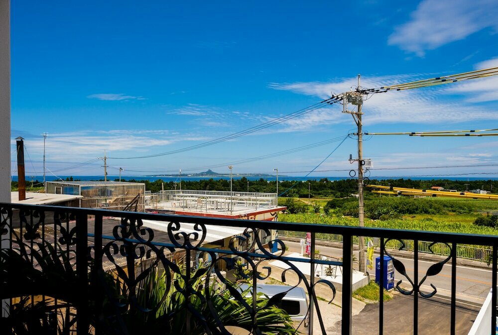 Otel Jacuzzi Terrace Okinawa IMS, , foto