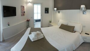 Rigel Villanova Rooms (Sardinia, Cagliari, Via Piccioni, 142), otel  Cagliari'den