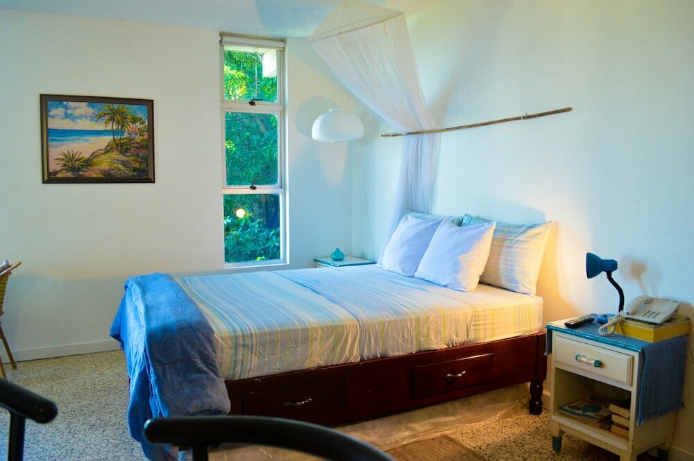 Otel Crystal Beach Studio, Montego Bay, foto