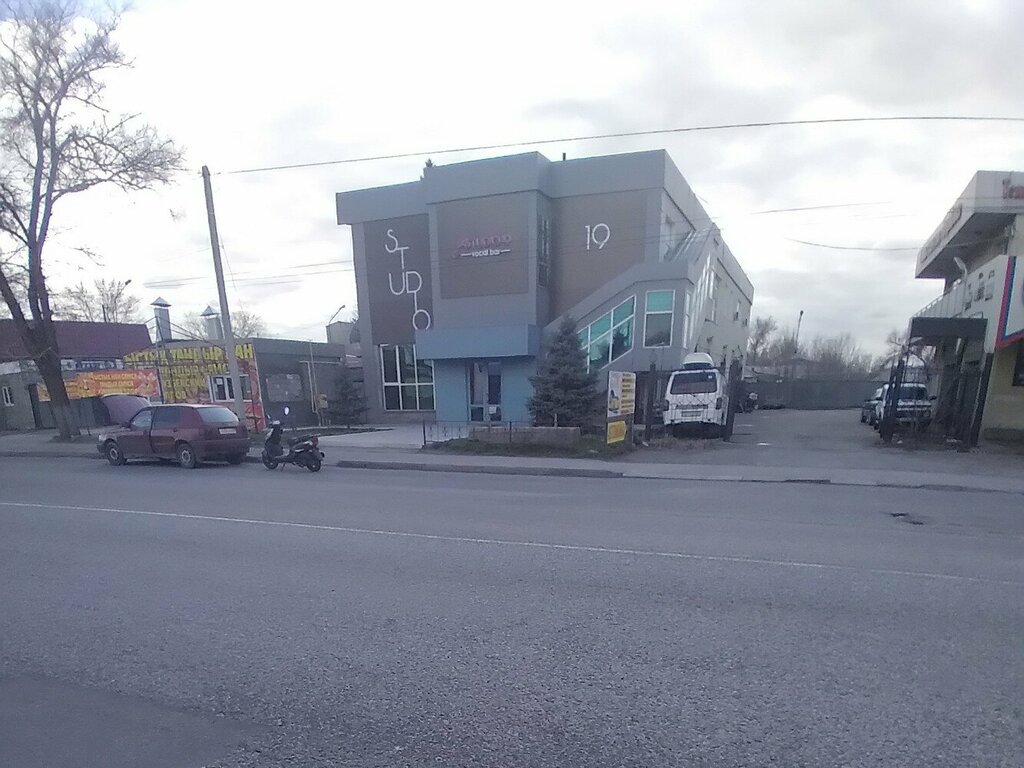 Oto yıkama Bi-Bi, Taldıkorgan, foto