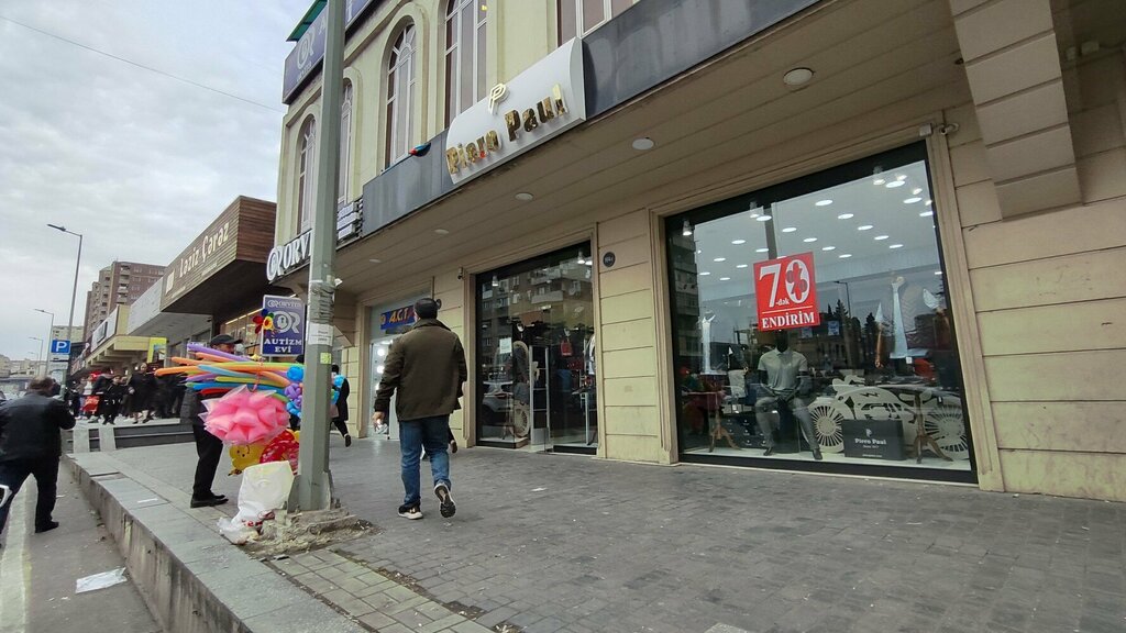 Giyim mağazası Piero Paul, Bakü, foto