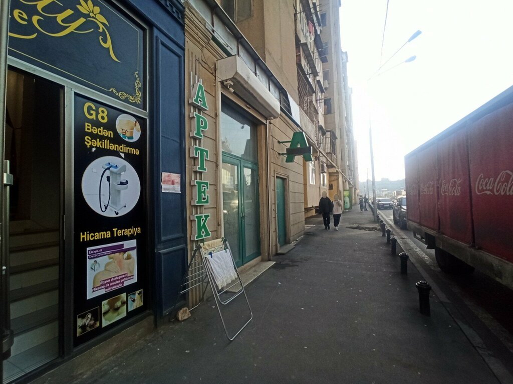 Eczaneler Aptek, Bakü, foto