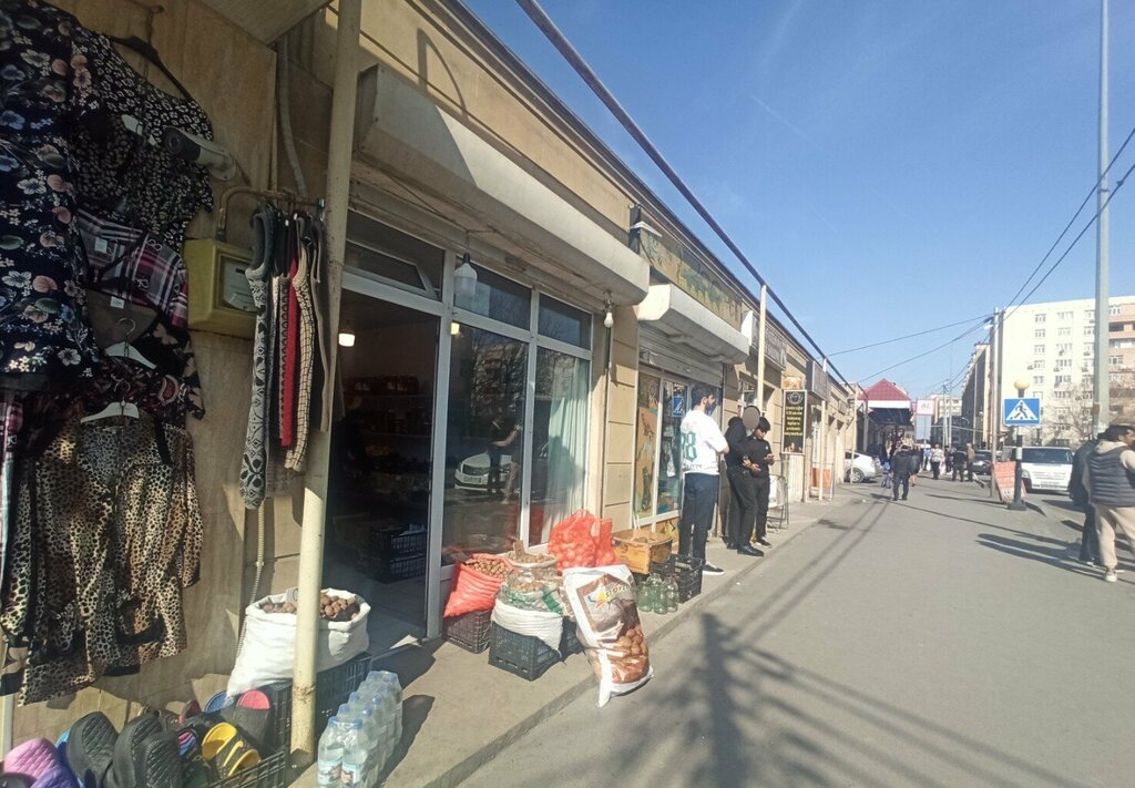 Market Konserv mehsullari ve meyve-terevez, Bakü, foto