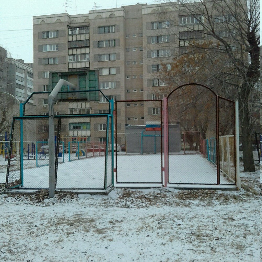 Spor alanı Спортплощадка, Çeliabinsk, foto