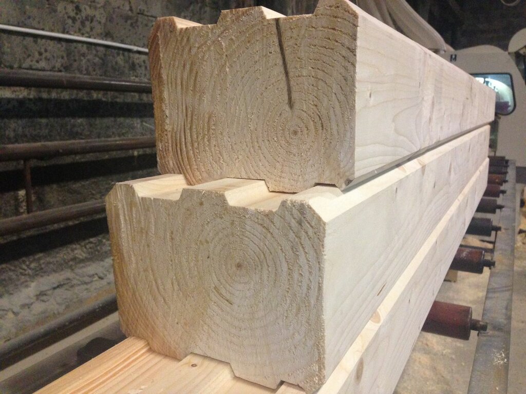 Yapı mağazası Kubometr, Novgorodskaya oblastı, foto