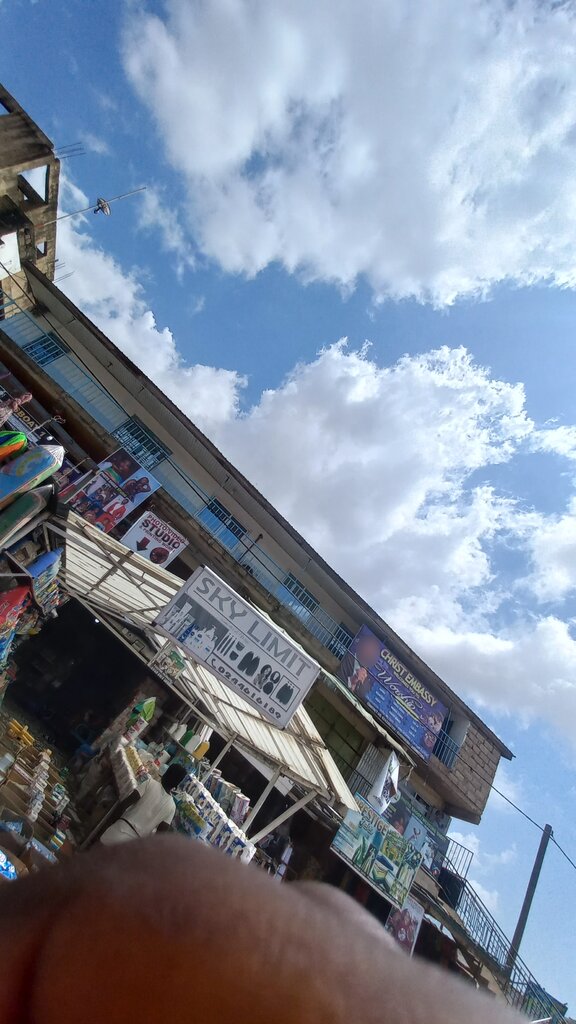 Kozmetik ve parfümeri mağazaları Sky Limit, Dünya, foto