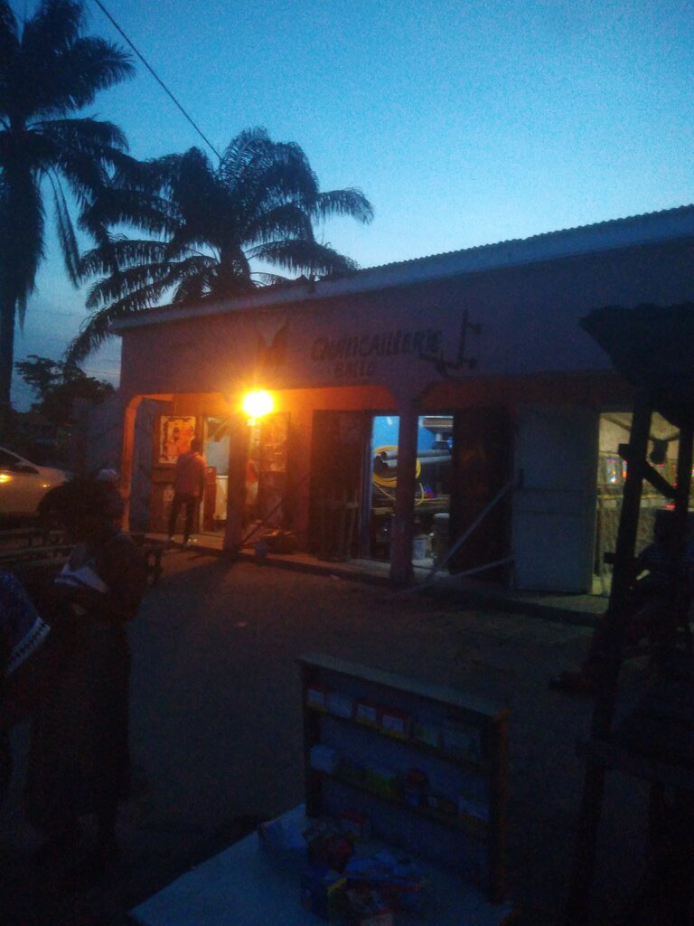 Toptan satış mağazaları Balo, Brazzaville, foto