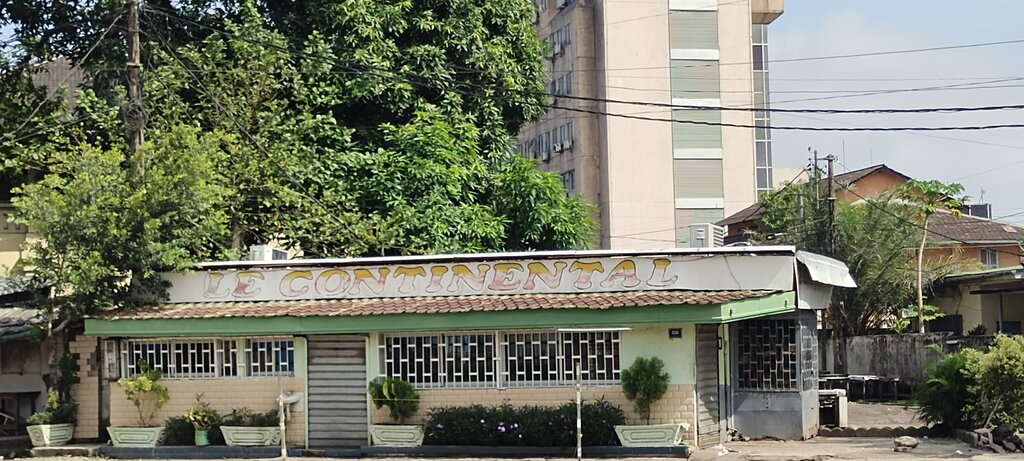 Restoran Le Continental Bar Restaurant, Douala, foto