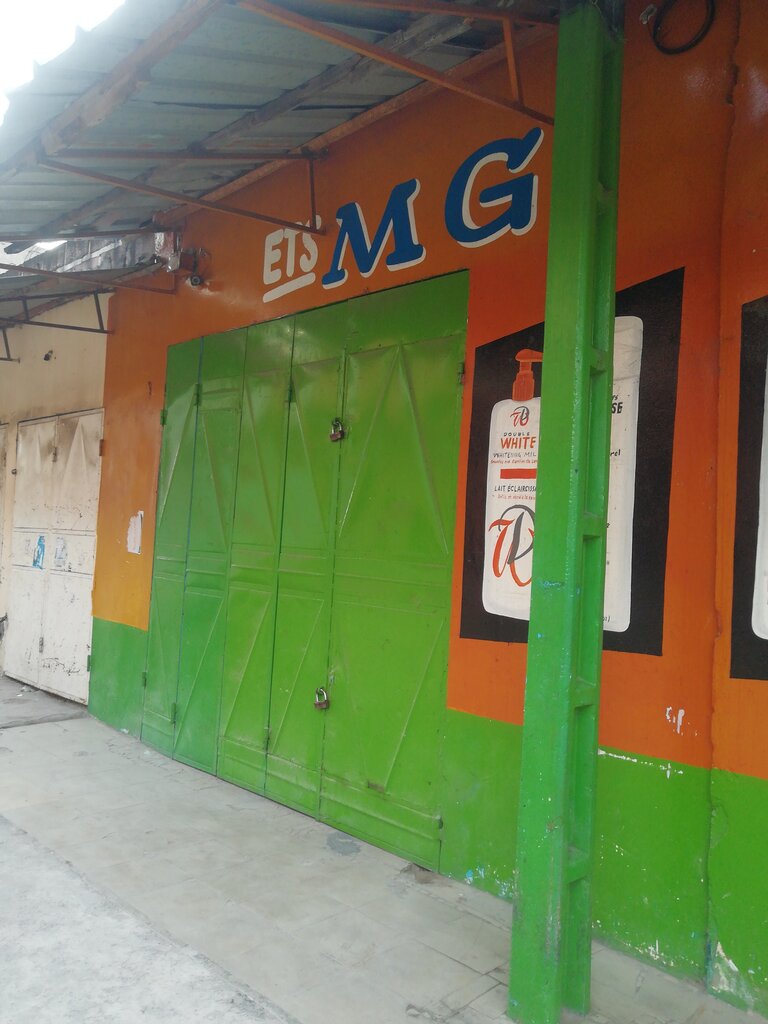 Kozmetik ve parfümeri mağazaları Ets MG, Brazzaville, foto