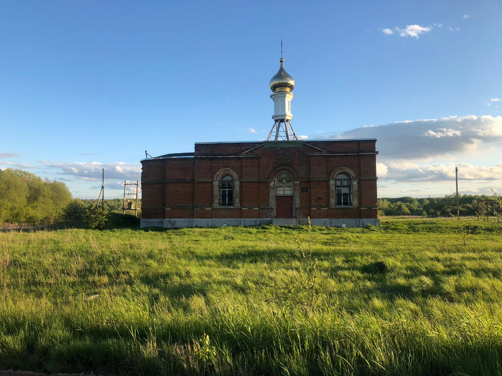 Ortodoks kiliseleri Tserkov V Baranovke, Tulskaya oblastı, foto