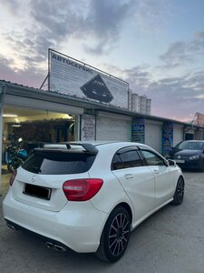 Avtovag (проспект Победы No:75), otomobil servisi  Yevpatorya'dan