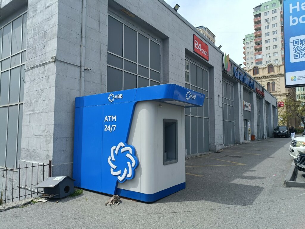 ATM'ler ABB bankomat, Bakü, foto