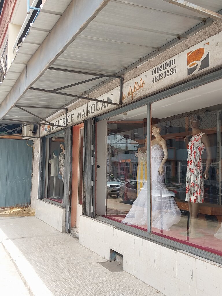 Giyim mağazası Béatrice Manouan, Abican, foto