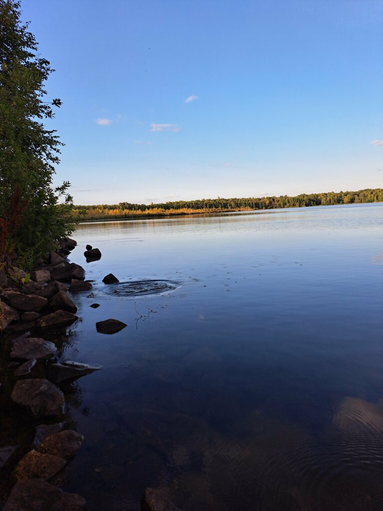 Dağ zirvesi Гора Змеинка, Sverdlovskaya oblastı, foto