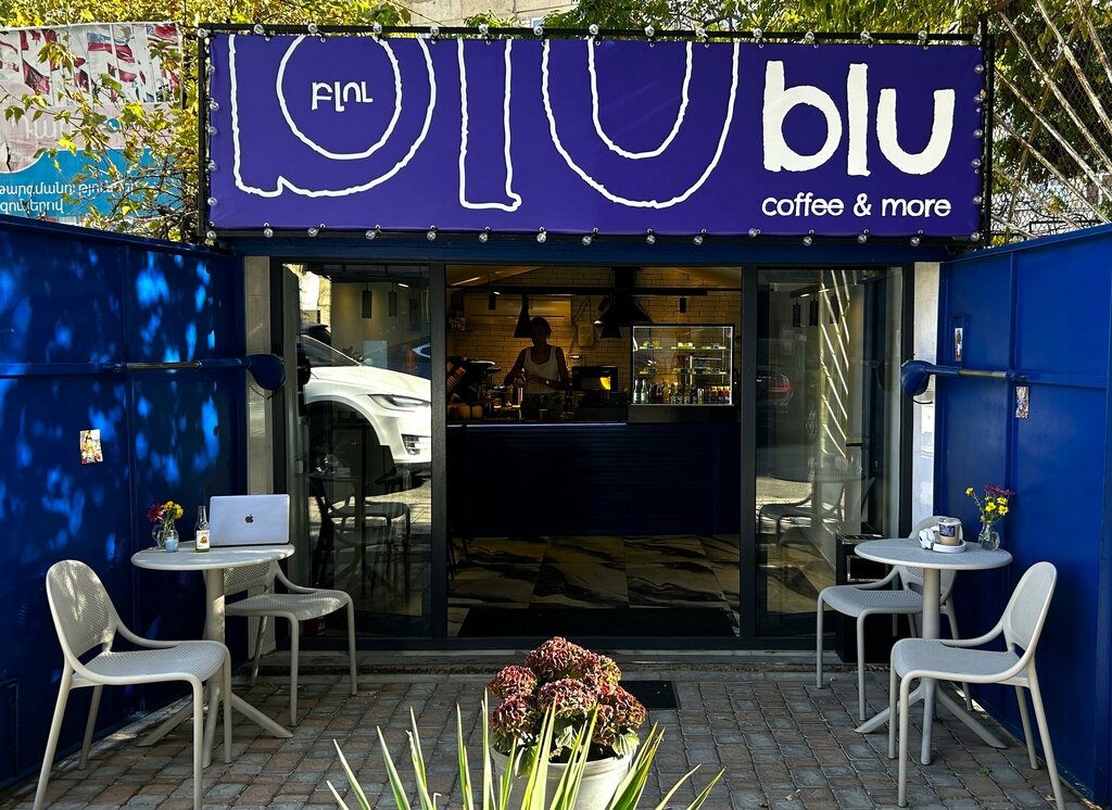 Kahve dükkanları Blu, Erivan, foto