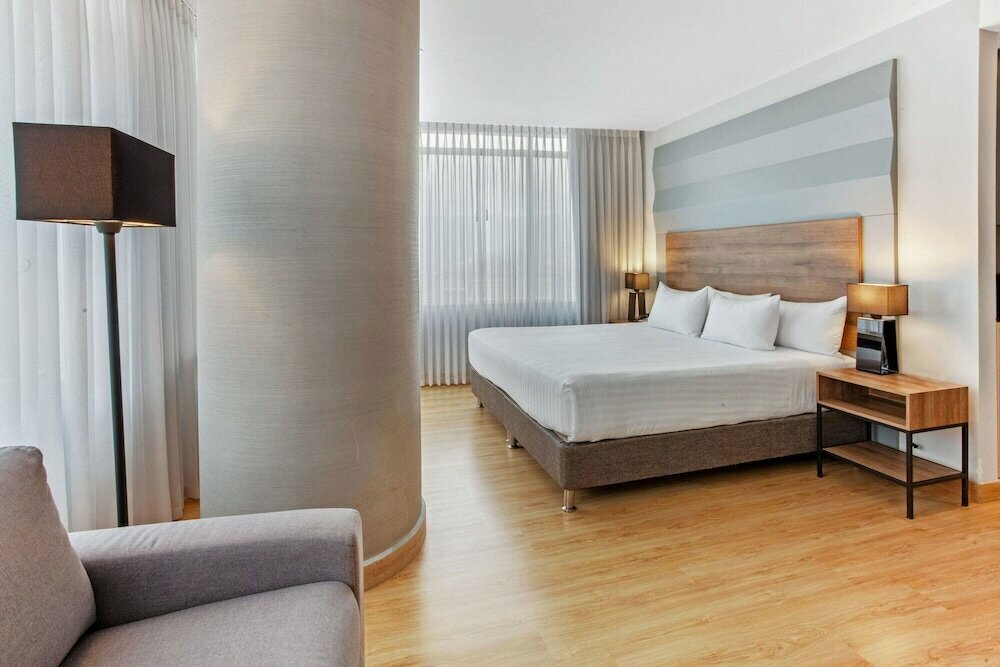 Otel La Quinta by Wyndham Medellin, Medellin, foto