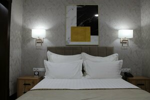 Zarafshan (Navoi Region, Karmana District, Urban Settlement of Malikrabot), otel  Nevai eyaletinden