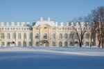 Benois Family Museum (Dvortsovaya Square No:8), müzeler ve sanat galerileri  Peterhof'tan