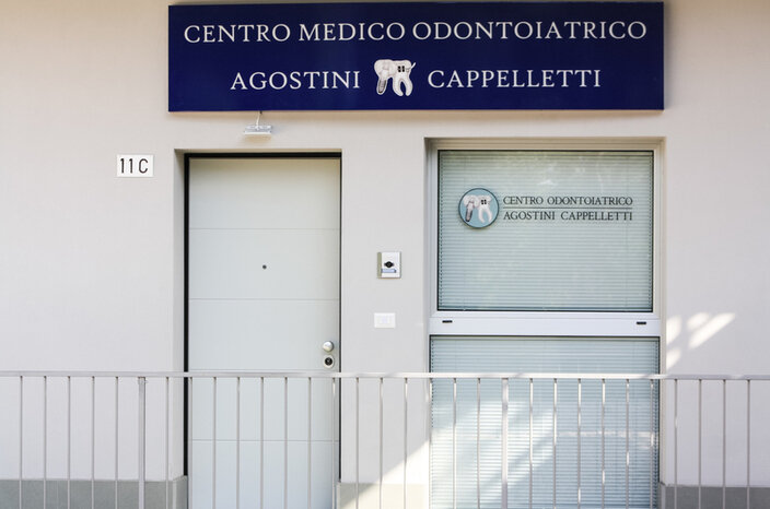 Özel ağız ve diş sağlığı klinikleri ve muayenehaneleri Agostini Cappelletti Centro Medico Odontoiatrico, Terni, foto