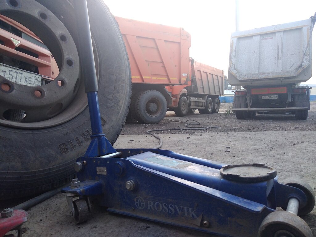 Oto lastik tamiri Центр вулканизации шин, Krasnoyarski krayı, foto