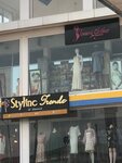 Stylinc Trendz (Spintex Road No:95, Nungua), giyim mağazası  Gana'dan