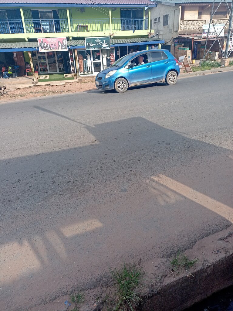 Giyim mağazası Prada's Closet, Dünya, foto