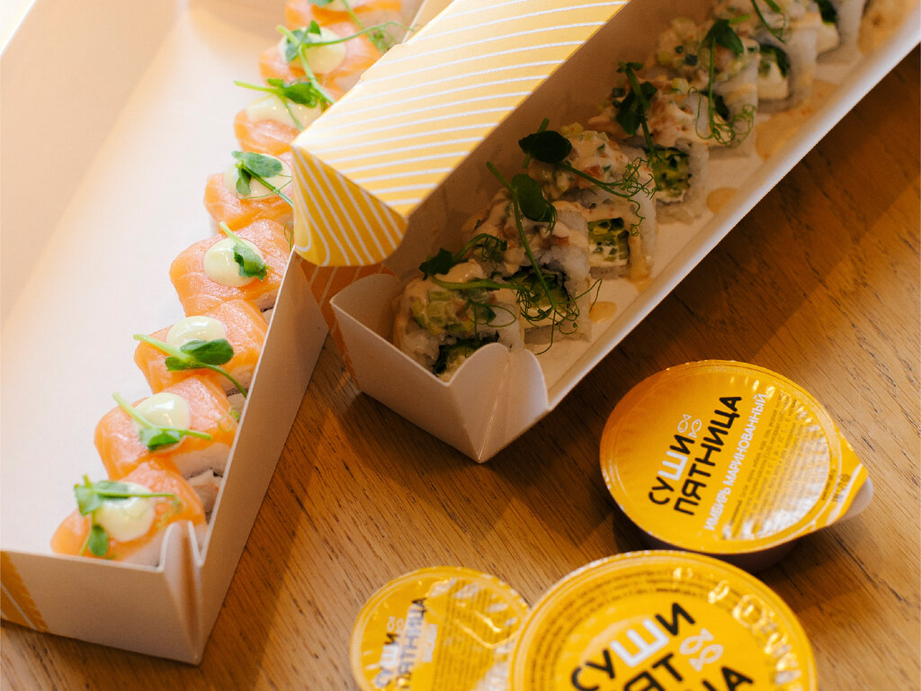 Food and lunch delivery Sushi Friday, Dubna, foto