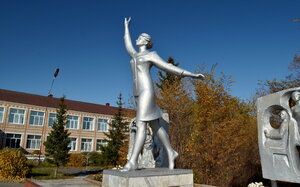 Надежда Курченко (Altai Territory, Klyuchevskiy rayon, selo Novopoltava), anıt, heykel  Altayski krayından