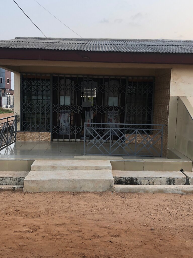 Giyim mağazası Tely's Clothings, Dünya, foto