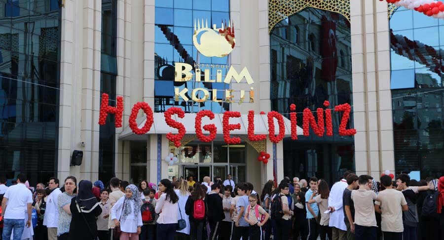Özel okul Özel İstanbul Bilim Koleji, İstanbul, foto