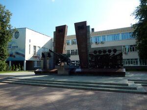 Cоздателям пушки ЗИС-3 (Nizhniy Novgorod, Moskovskiy City District), anıt, heykel  Nijni Novgorod'dan