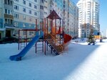 Playground (Republic of Tatarstan, City of Kazan, Sovetskiy City Administrative District, mikrorayon Azino-1), oyun alanı  Kazan'dan