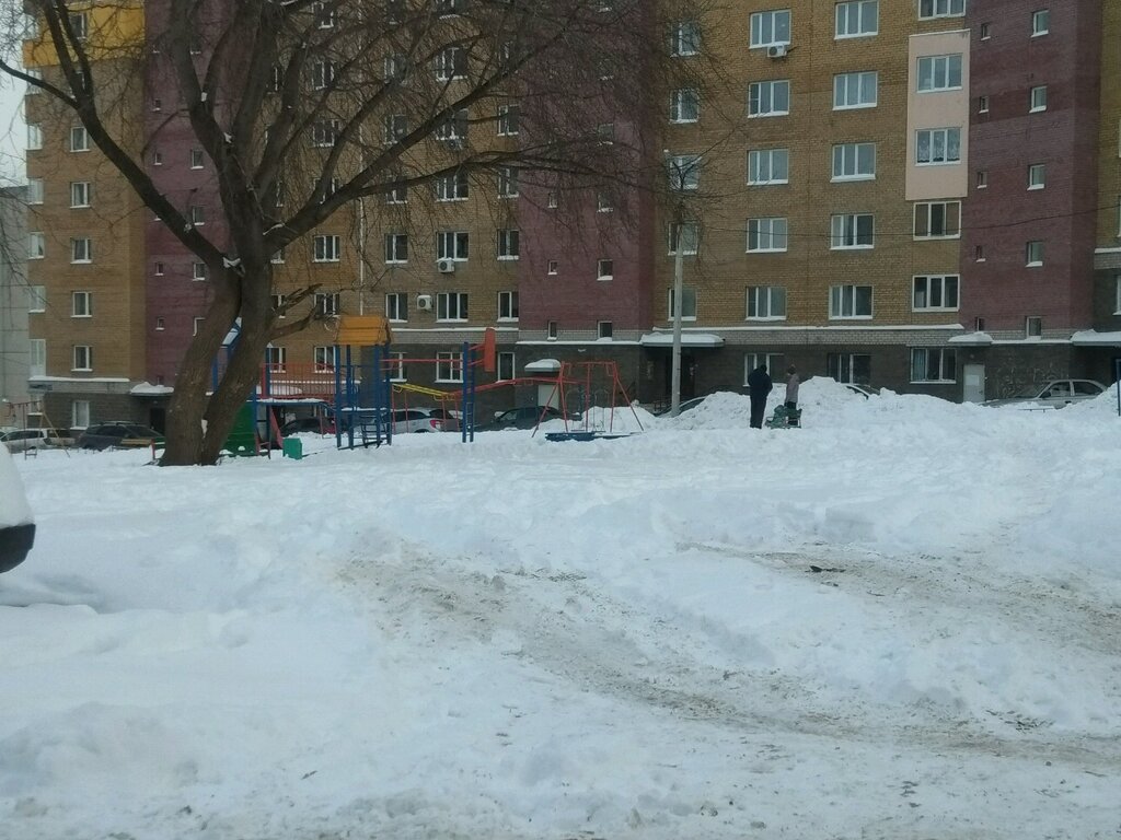 Oyun alanı Детская площадка, Ufa, foto