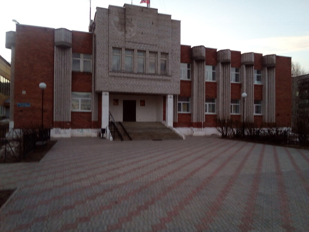 Belediyeler, devlet daireleri Administratsiya munitsipalnogo obrazovaniya gorodskogo poseleniya Zheshart, Komi, foto