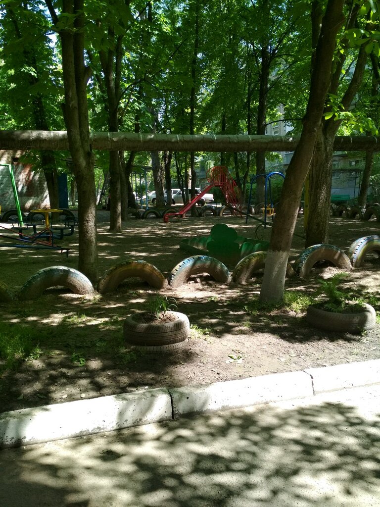 Oyun alanı Playground, Krasnodar, foto