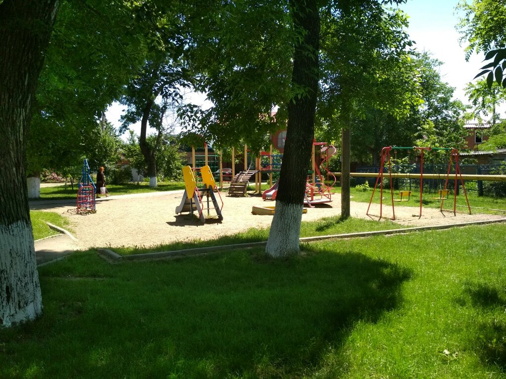 Oyun alanı Детская площадка, Krasnodar, foto