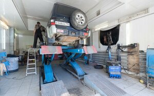 Car service Castrol (Bibliotechnaya Street No:62А), otomobil servisi  Yekaterinburg'dan