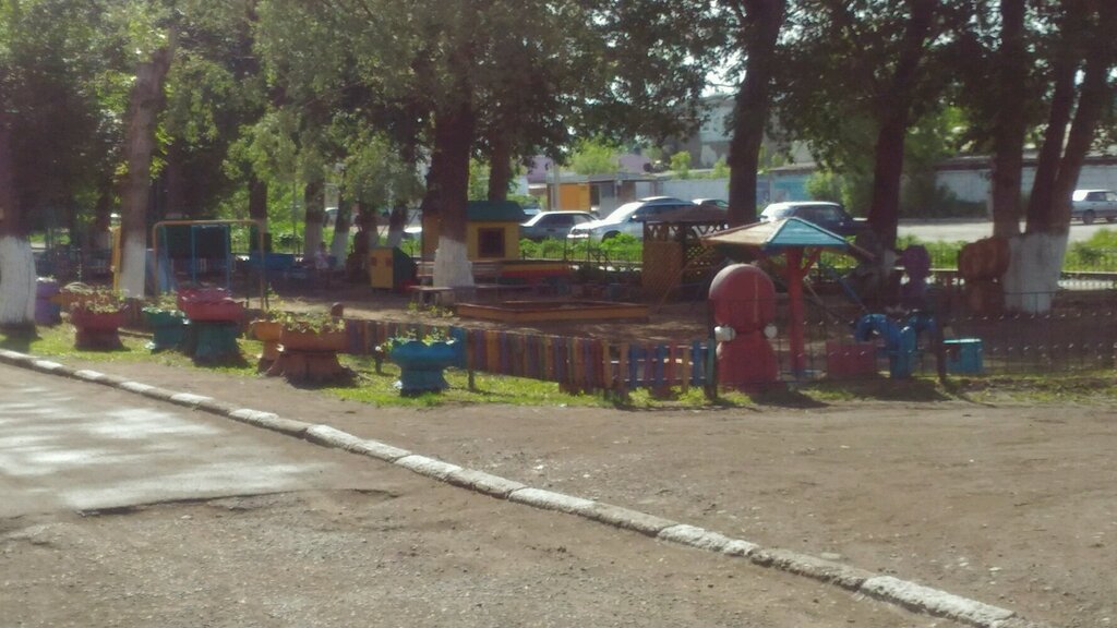 Oyun alanı Playground, Omsk, foto