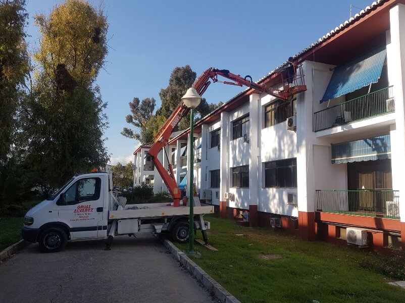 Toplu taşıma yönetimi ve bakımı Grúas Álvarez Huelva, Endülüs, foto
