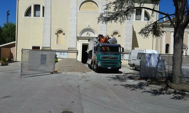 Kaplama hizmetleri Magro Pavimenti e Massetti, Dünya, foto