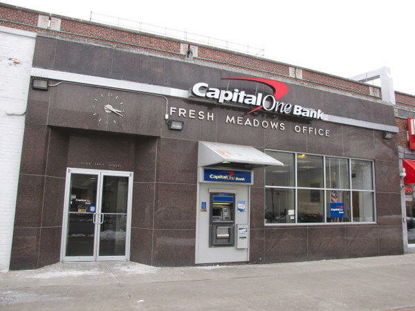 ATM'ler Capital One Bank, New York, foto