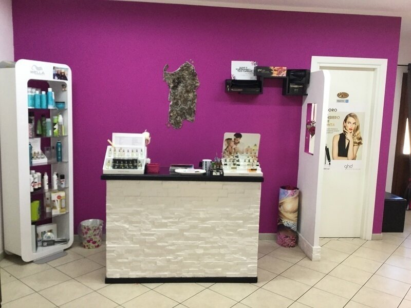 Kuaförler Parrucchiera Debora Moda Capelli, Sardunya, foto