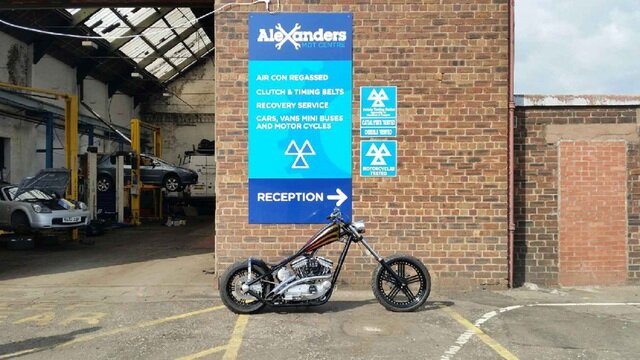 Otomobil servisi Alexander's Mot Centre, Motherwell, foto