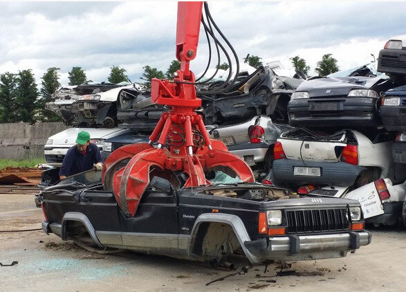 Oto aksesuarları Autodemolizioni - Pincardini Armando, Toskana, foto