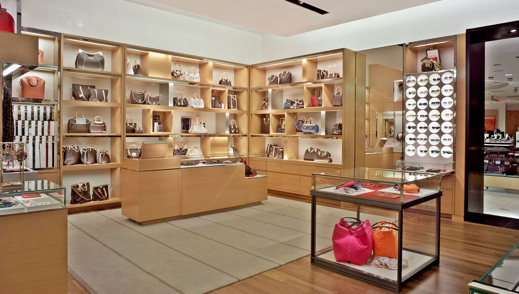 Giyim mağazası Louis Vuitton, Plano, foto