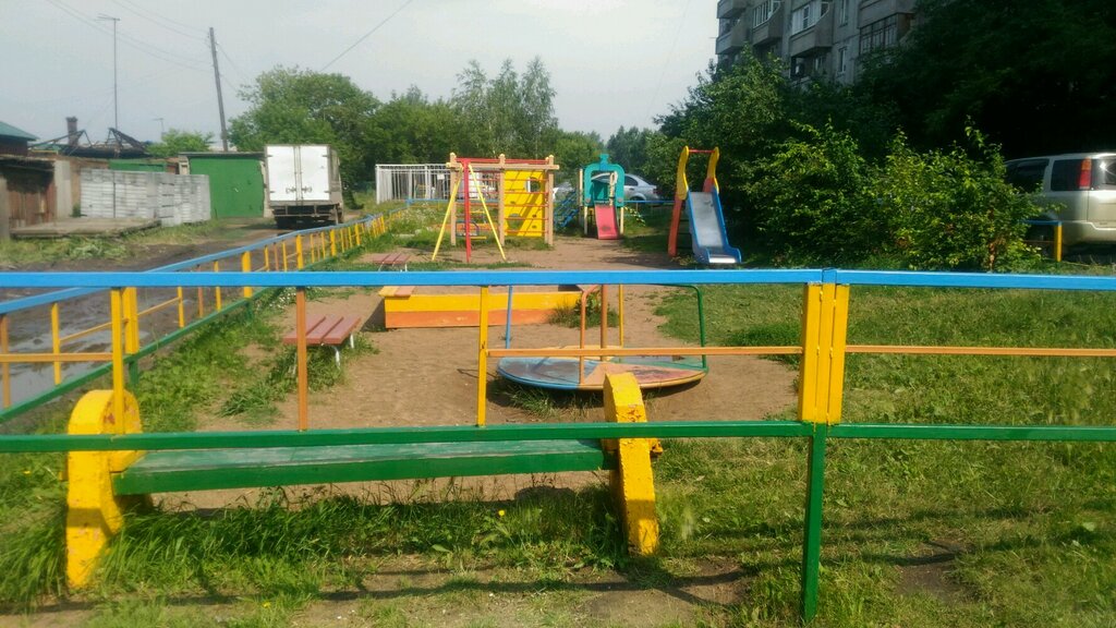 Oyun alanı Playground, Omsk, foto